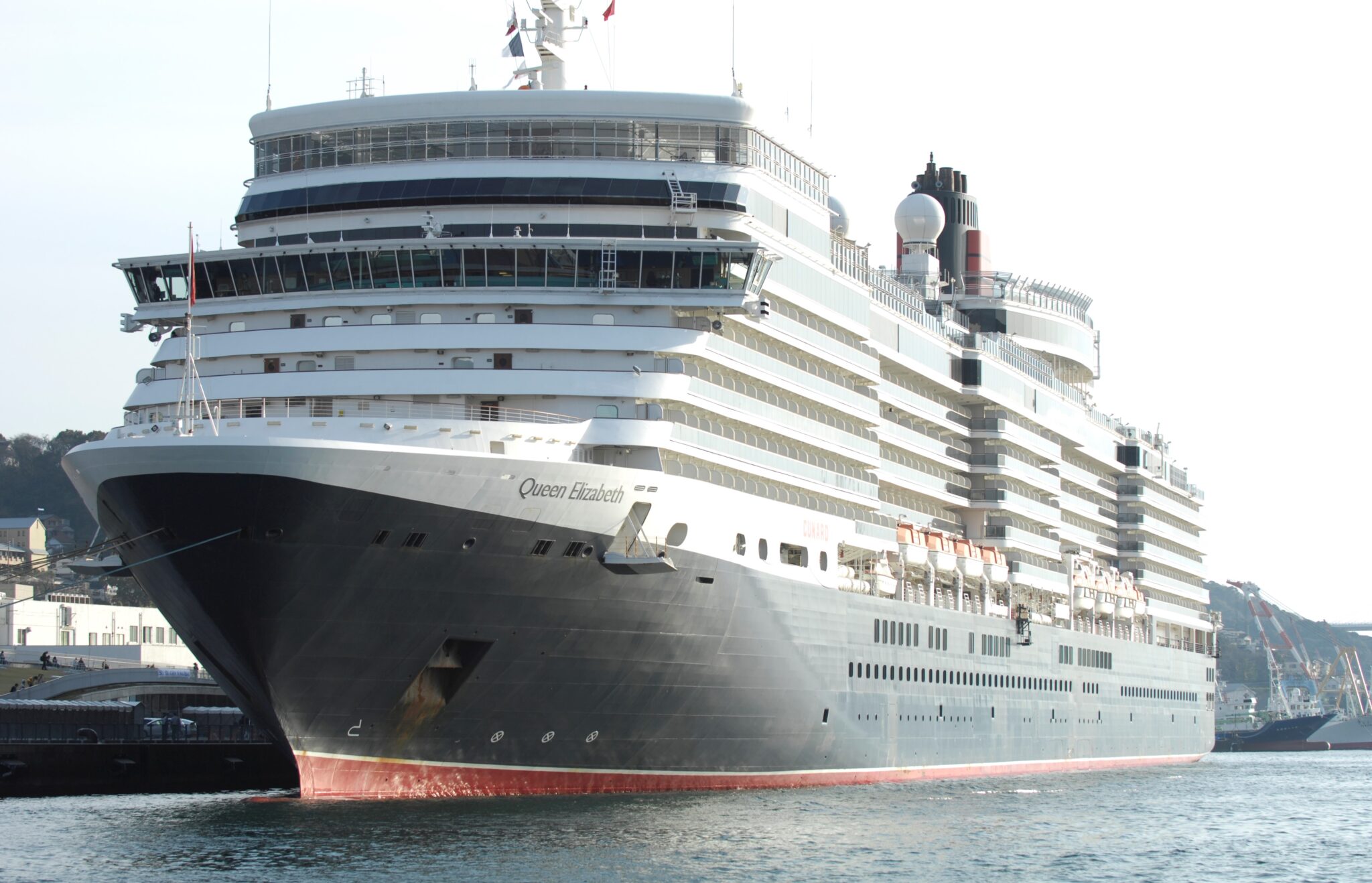 クイーン・エリザベス(3代):長崎港 松が枝国際観光船ふ頭 | フネコ - Funeco