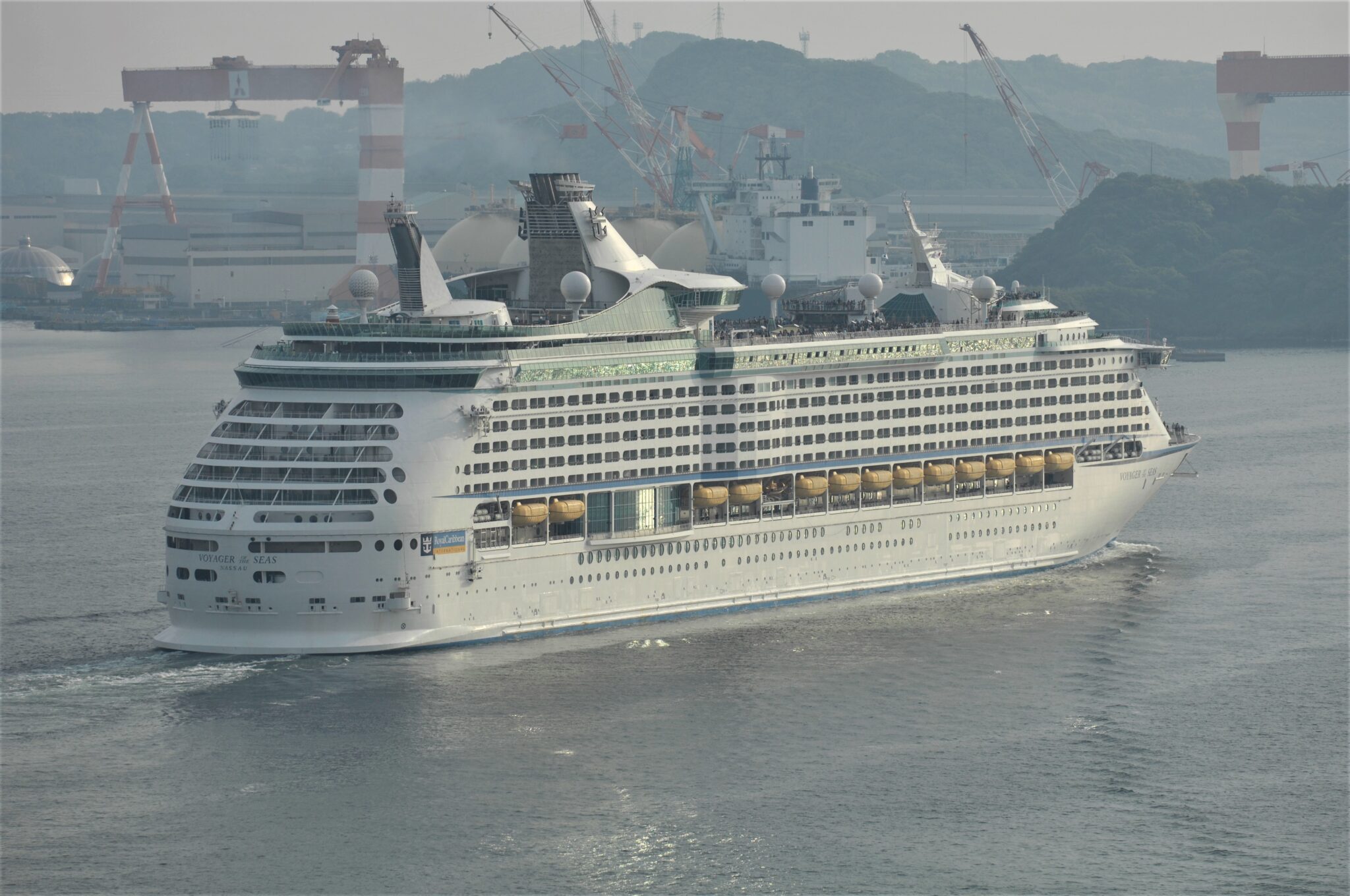 ボイジャー・オブ・ザ・シーズ:長崎港 | フネコ - Funeco