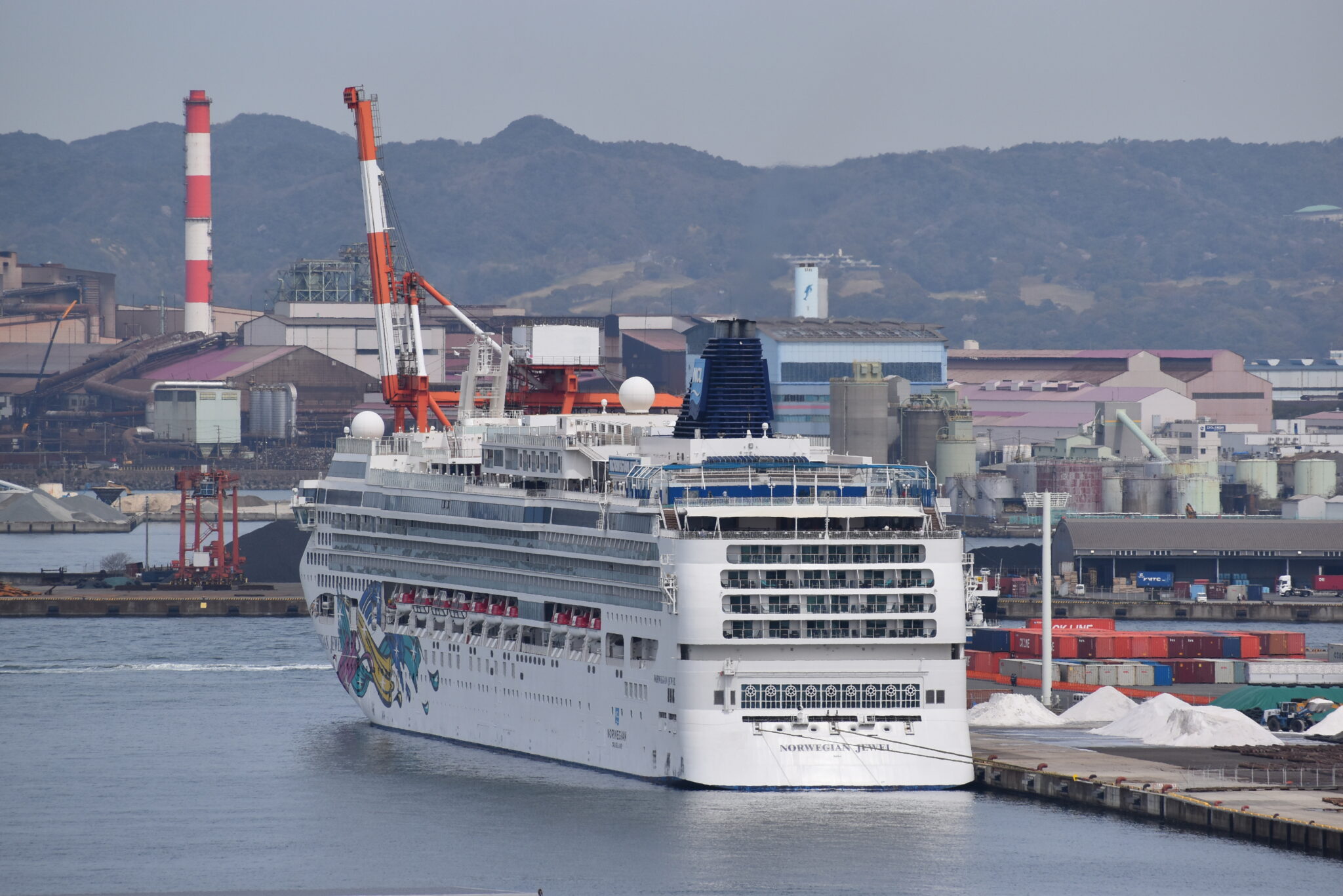 ノルウェージャン・ジュエル:和歌山下津港 西浜第5岸壁 | フネコ - Funeco